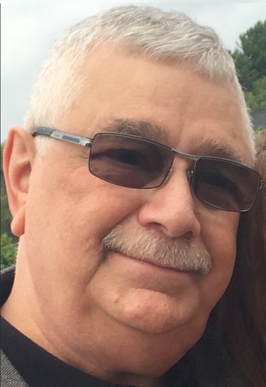 Robert E. Robert E.